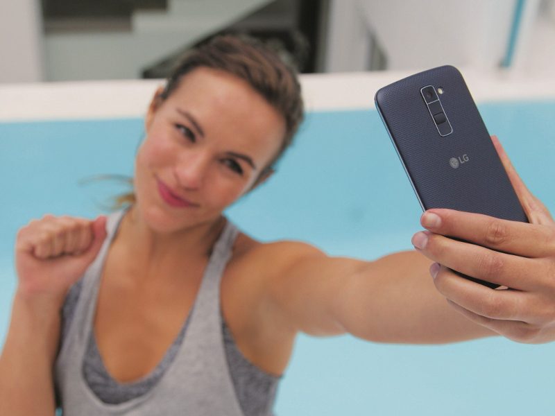 LG បាននាំយកស្មានហ្វូនជំនាន់ថ្មី LG K10 និង LG K7 ដល់កម្ពុជាហើយ ...