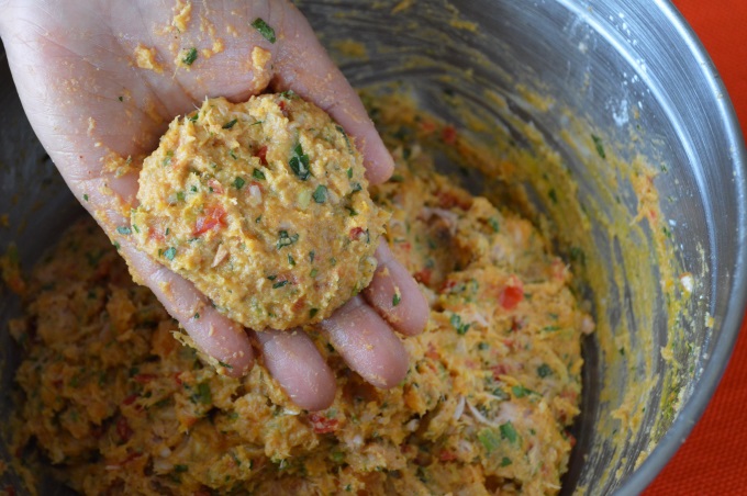 Fish Patties - KohSantepheap.TV