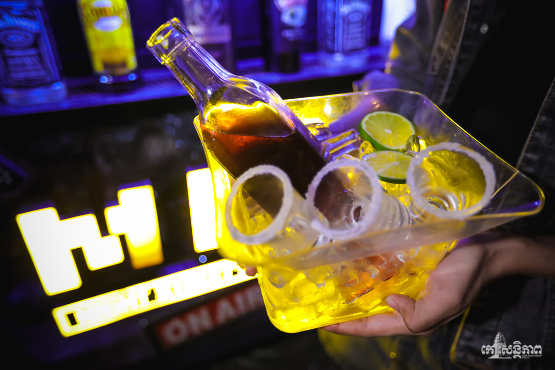 រំសាយ Sad ត្រឹម២ដុល្លារ មិនទៅចាញ់ Cocktails ២០ដុល្លារម៉ាន ...