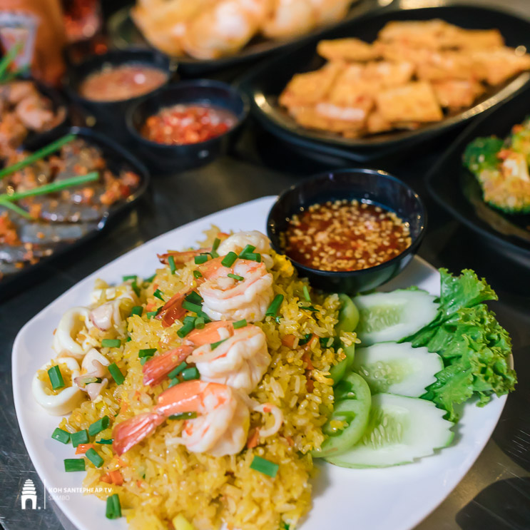 ហាង Darany BBQ – តារានីសាច់អាំង សាខាសន្ធរម៉ុក - KohSantepheap.TV